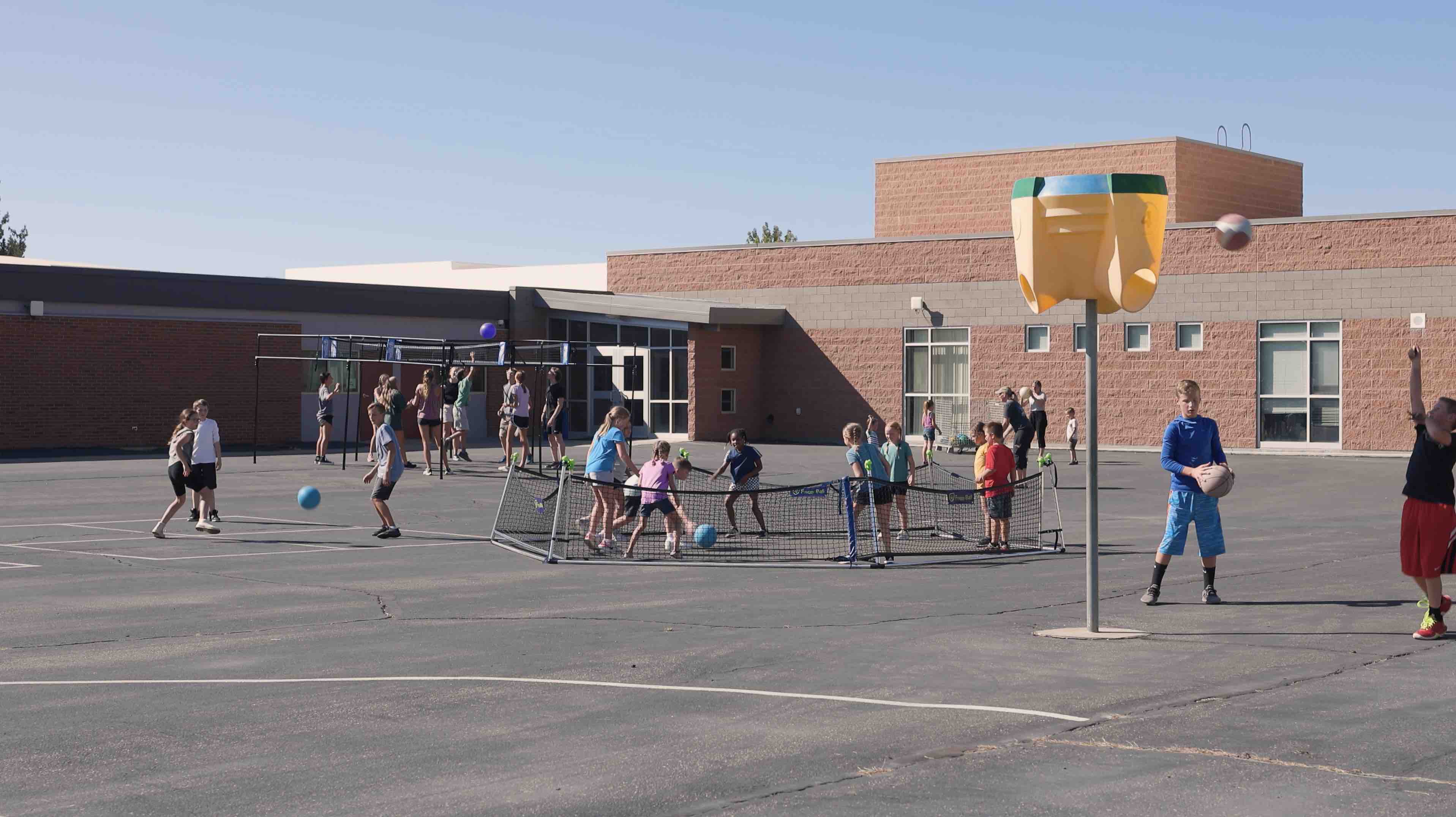 The Best Large Group Icebreakers – Castle Sports